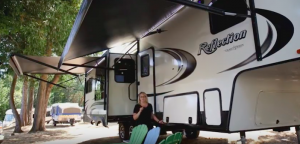Grand Video Tour of Grand Design Reflection 303RLS 5th Wheel - Island ...